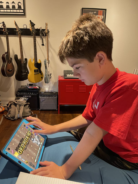 Interactive Geoboard